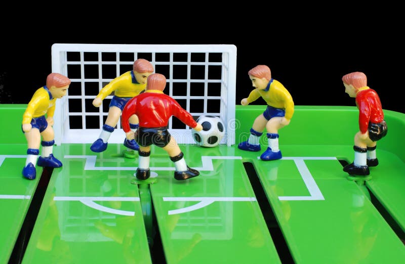 Gioco del calcio (4) immagine stock. Immagine di calcio - 2972107