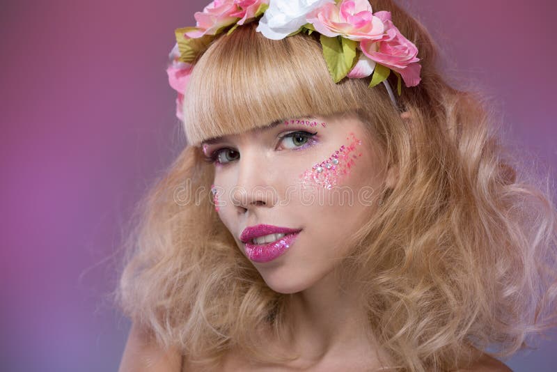 The Girl with Bright Fashion Make-up Stock Image - Image of hair, gold ...