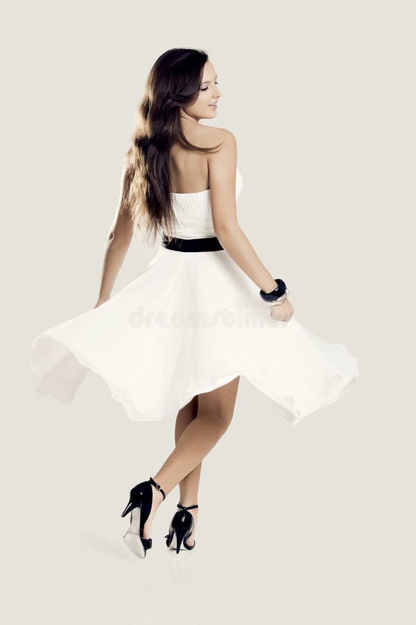 22+ Girl nice white dress dancing Free Stock Photos - StockFreeImages