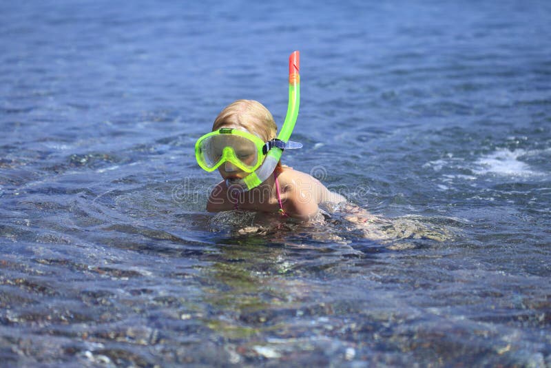 Girl is diving stock image. Image of exotic, female, girl - 33026873