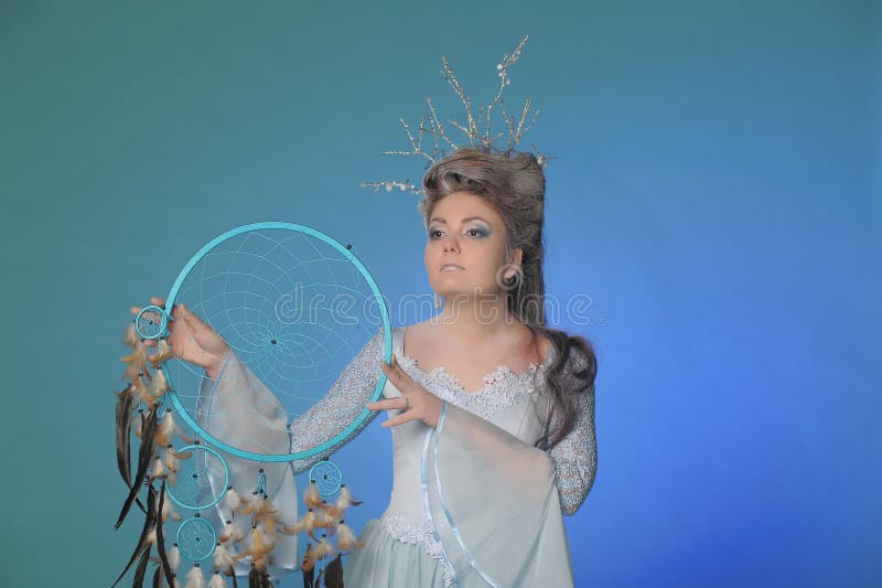 Girl and a dream catcher stock image. Image of craftsmanship - 22918399