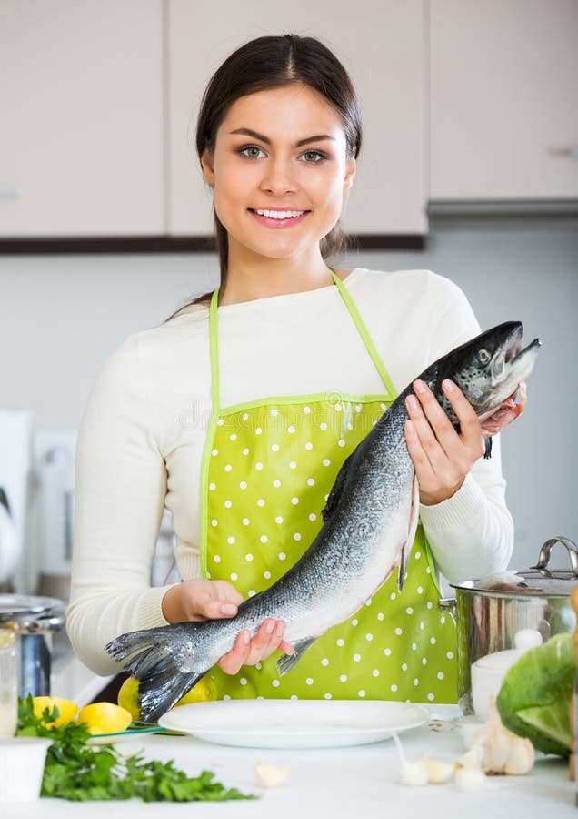 Girl with Fresh Salmon Fish Stock Image - Image of cuisine, lemon: 77471437