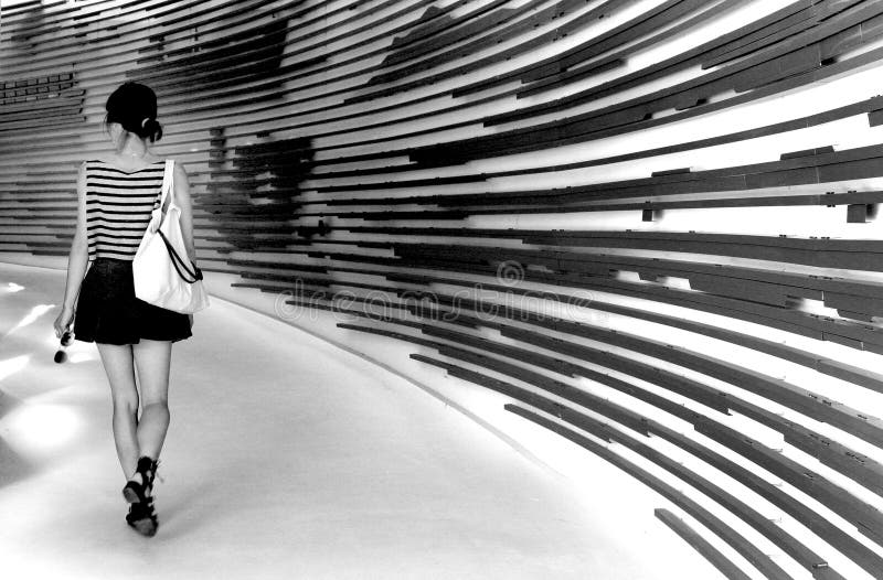 Girl and lines editorial image. Image of museum, curve - 84380990