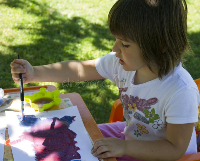 Girl painting stock image. Image of draw, activity, outdoor - 14592893