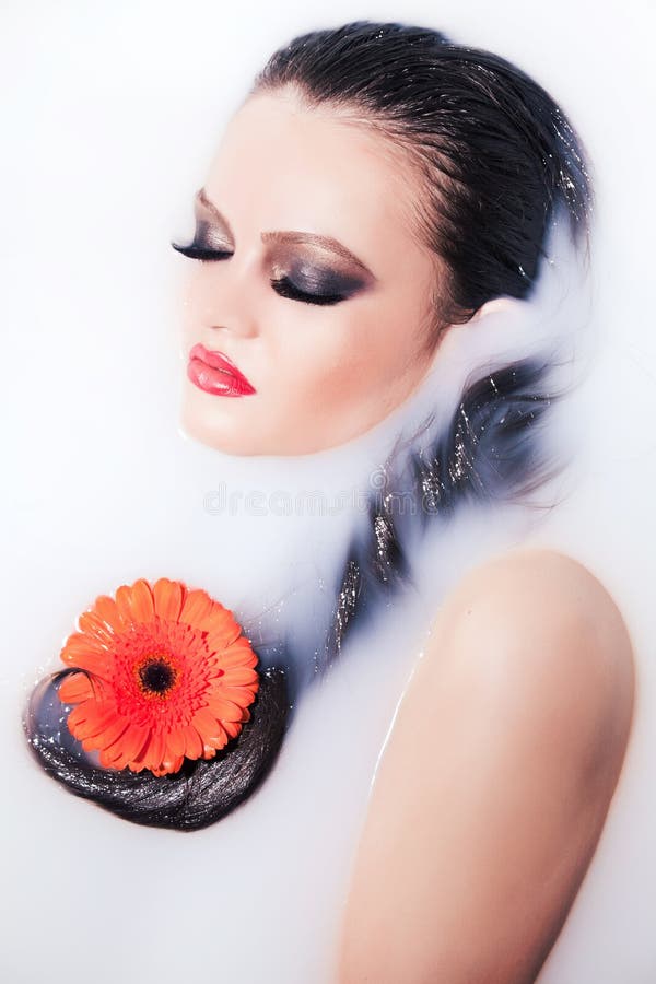 Girl portrait in water stock photo. Image of water, fashion - 22995538