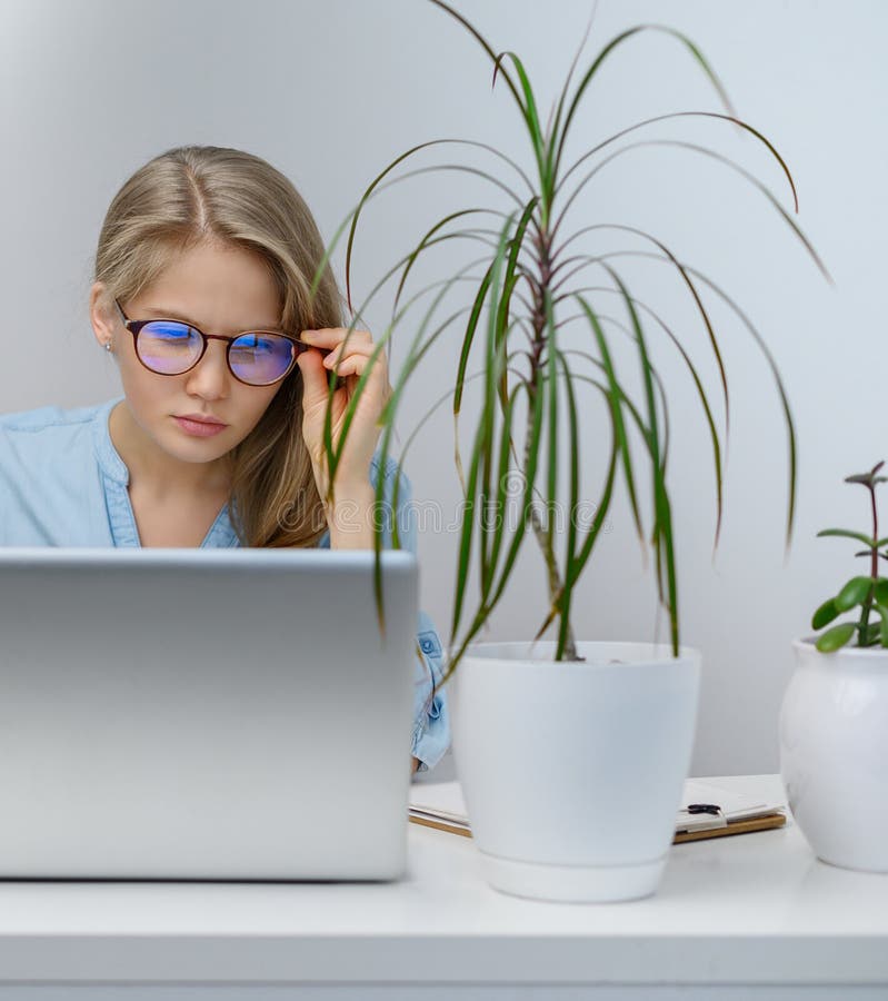 Girl Studies on a Laptop Online. Stock Image - Image of cheerful ...