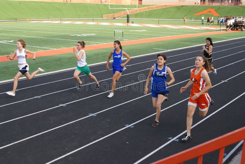 Girls 100 Meter Race editorial photography. Image of competitor - 9109887