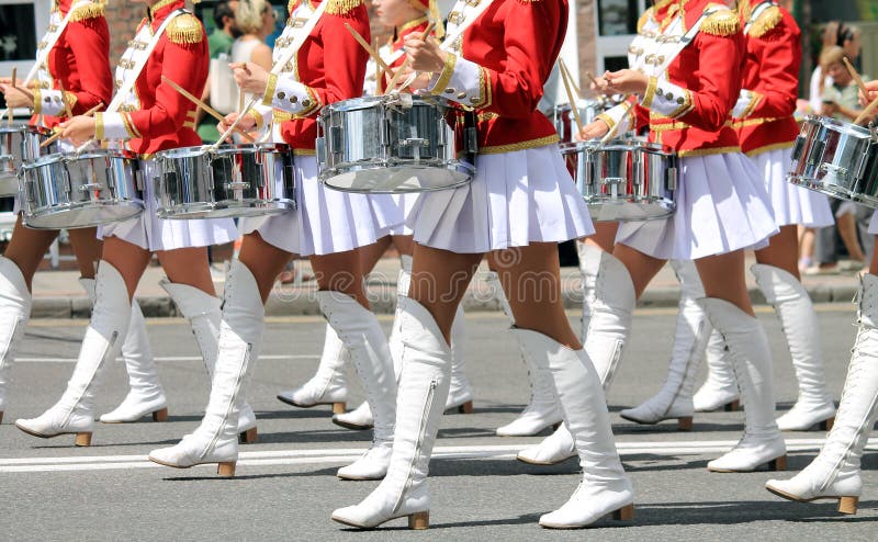 Girls with drums editorial stock image. Image of download - 121353469