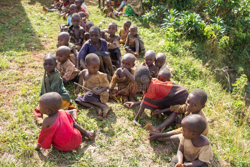 Gishora Drummer in Burundi Kids Viewers Editorial Photo - Image of ...
