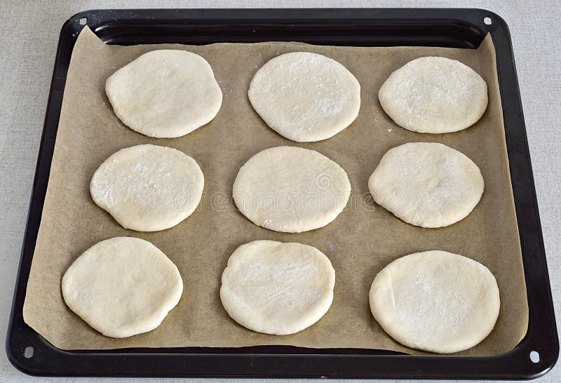 Gistdeeg op het perkament stock foto. Image of cultuur - 65837894