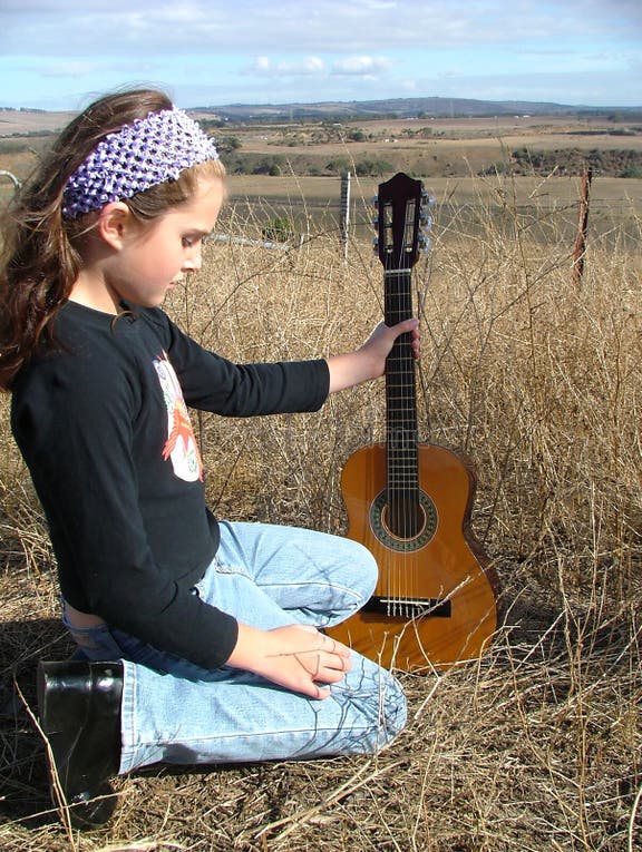 Gitara country zdjęcie stock. Obraz złożonej z instrument - 131304