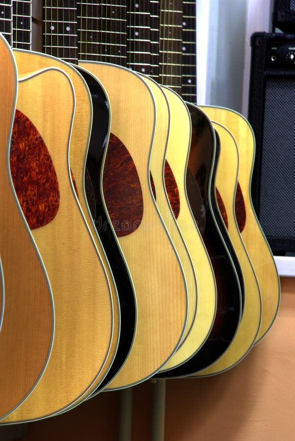 Bunte Gitarren stockbild. Bild von unterhaltung, spanisch - 3190569