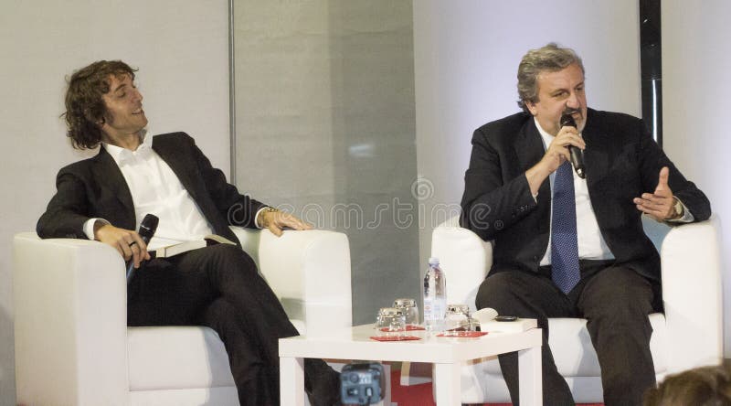 Giuseppe Cruciani Och Michele Emiliano Redaktionell Fotografering för ...