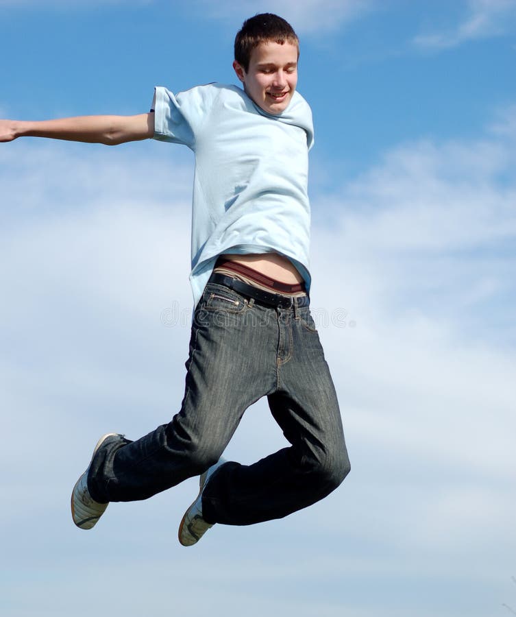 Hoch springen stockfoto. Bild von glieder, kaukasisch - 2569598