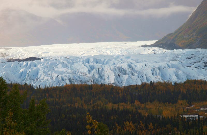 Glaciar De Matanuska De Glenn Highway En Alaska Foto de archivo ...