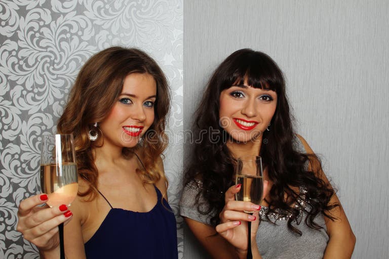 62,852 Glamour Magna Girls Stock Photos - Free & Royalty-Free Stock ...