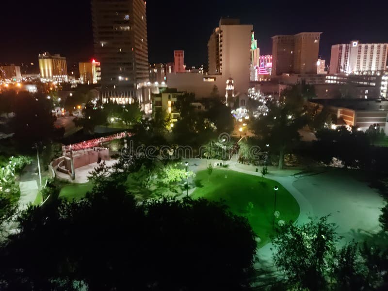 Reno at night editorial photo. Image of night, excitement - 5171346