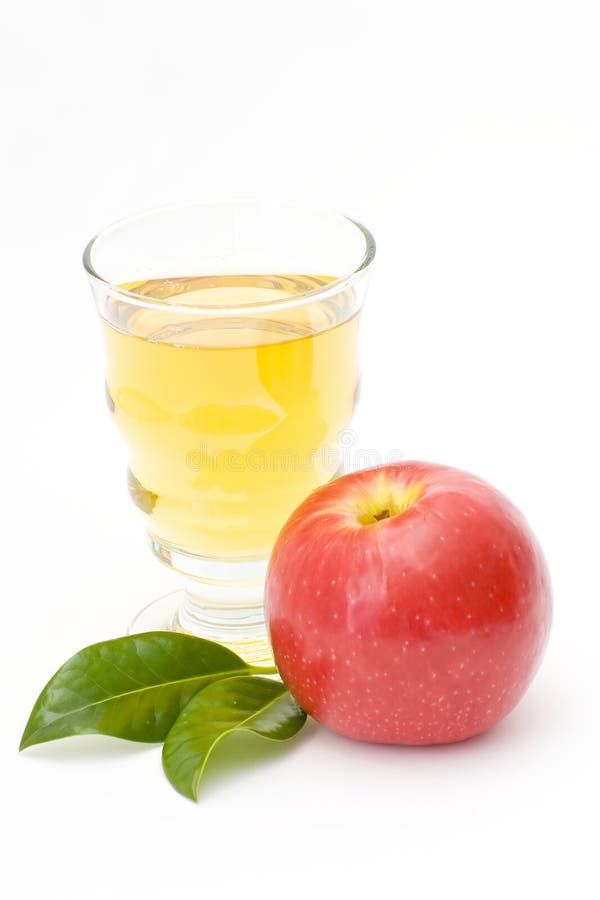 Glas frischer Apfelsaft stockbild. Bild von kühl, wasser - 10580505