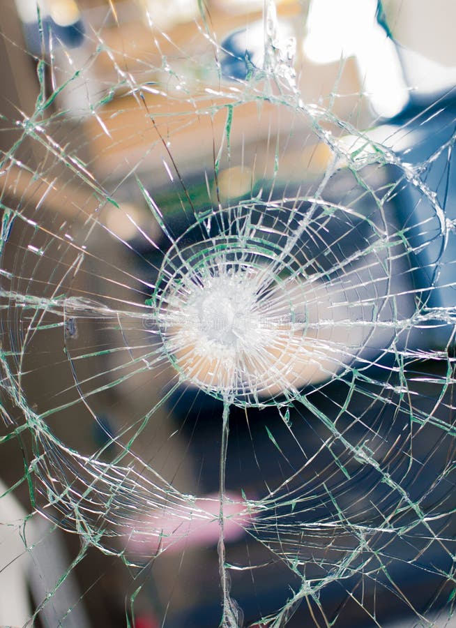 Glas gebrochen stockfoto. Bild von hintergrund, schmutzig - 50504092