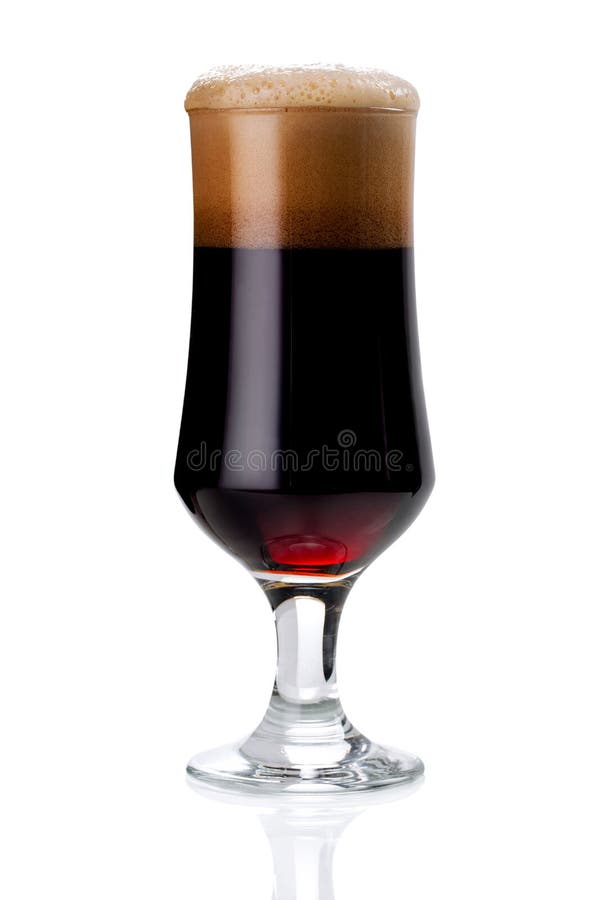 Mistedglas Rood Bier Op Wit Stock Afbeelding - Image of gouden, alcohol ...