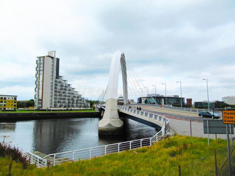 Squinty Bridge, Clyde Arc Bridge, Glasgow, Scotland Editorial Stock ...