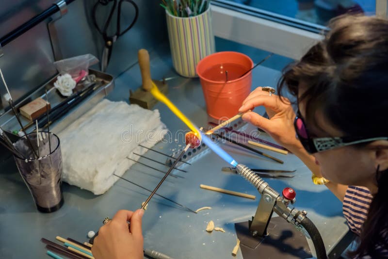 Glass artist in work editorial photography. Image of melting - 131539597