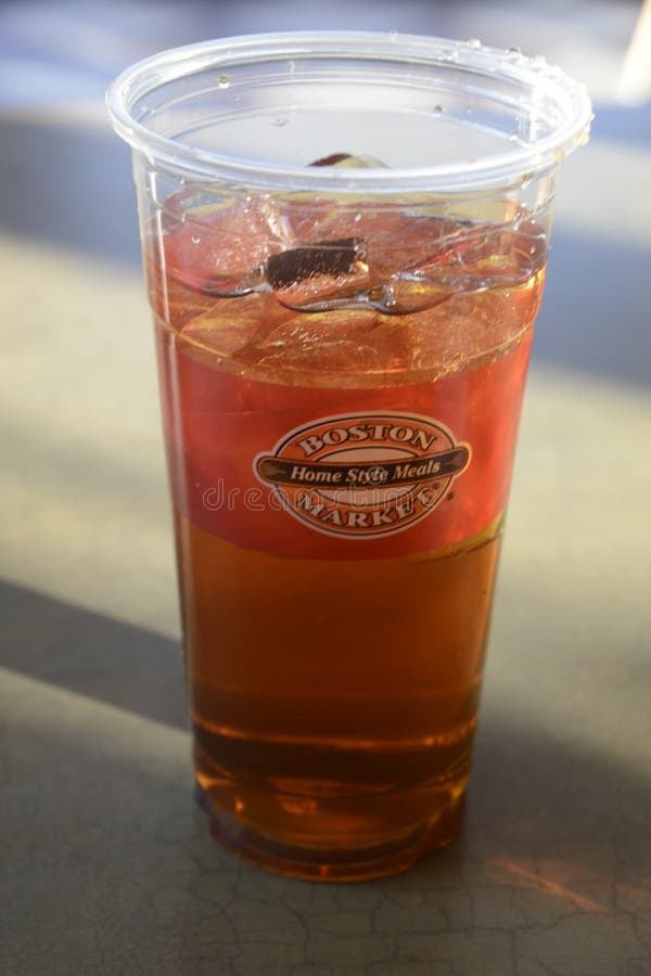 A glass of ice tea editorial photo. Image of refreshment - 133320241