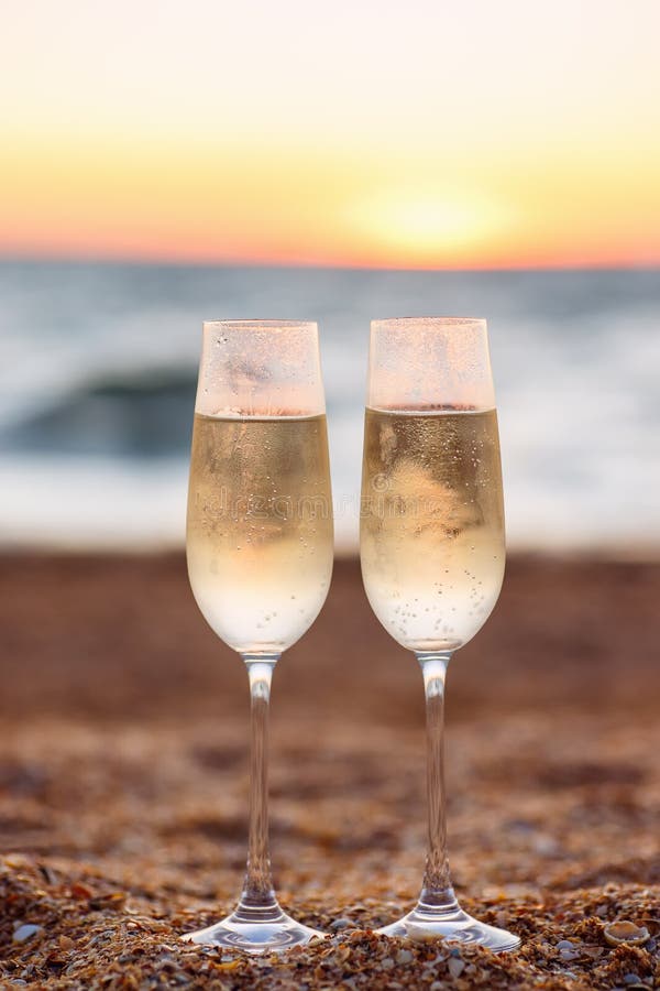 Two Glasses of Champagne with Splash Stock Photo - Image of full, flow ...