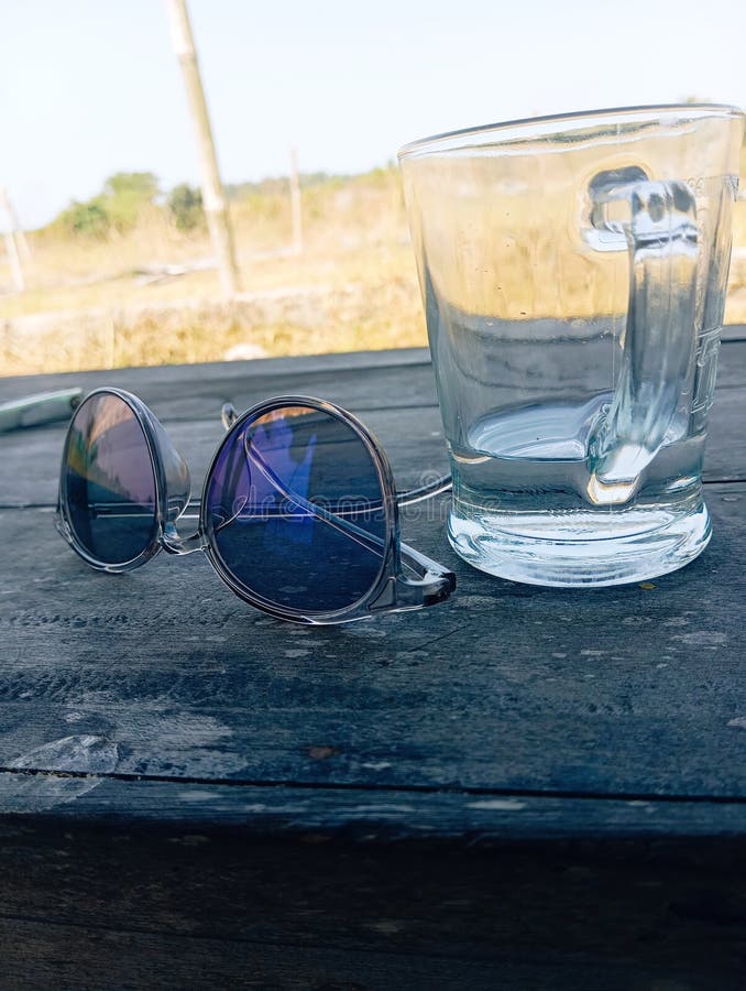 Glasses and Glasses, Two Different Objects but Have the Same Name ...