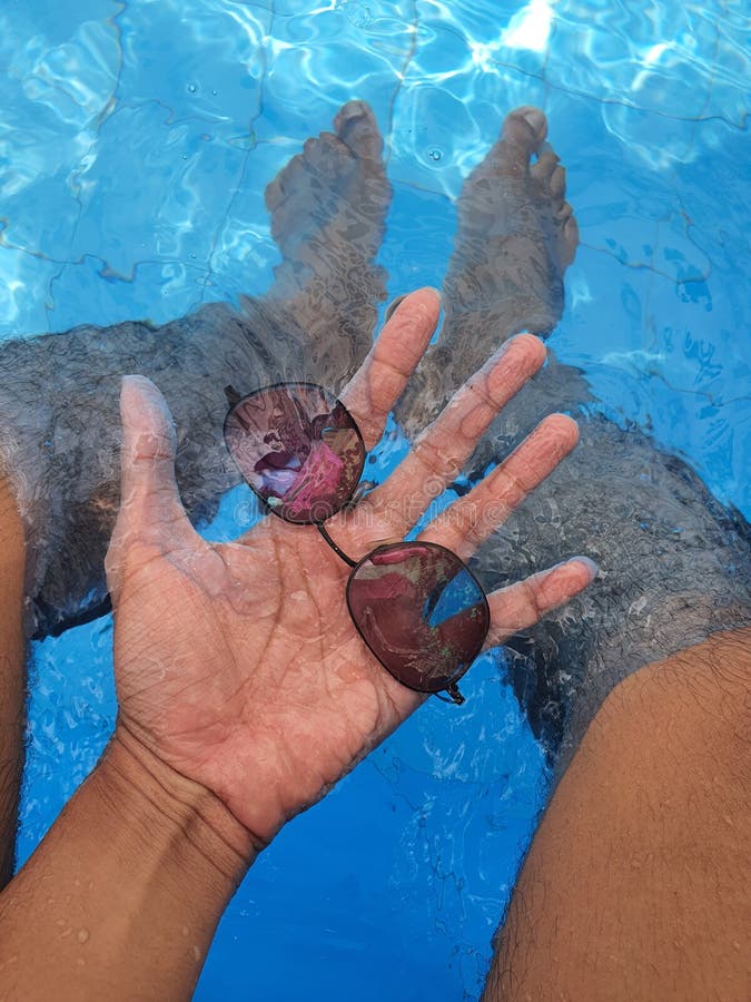 Glasses, Swim, Hand, Ordinary, Water, Basic Stock Image - Image of hand ...