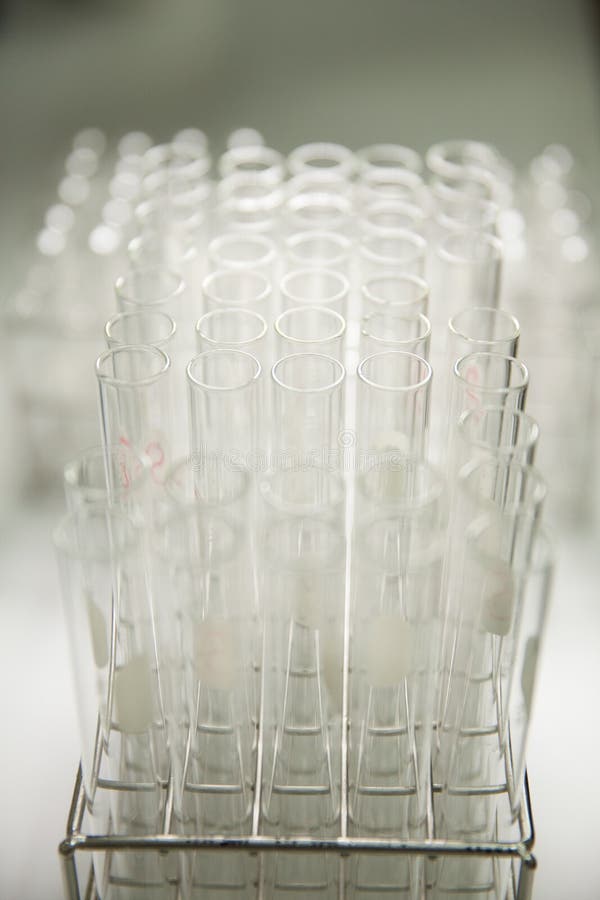 Glazen Buis in Laboratorium Stock Foto - Image of fles, experiment ...