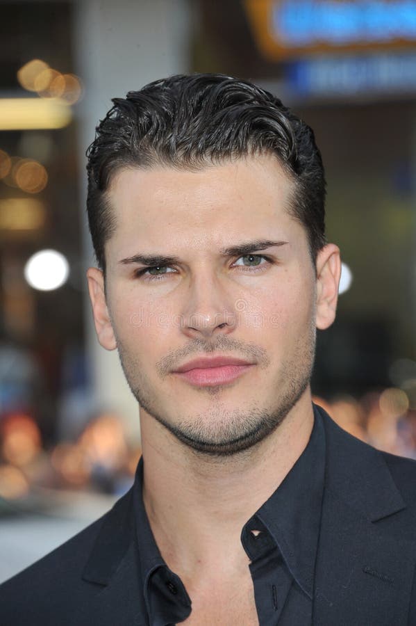 Gleb Savchenko photographie éditorial. Image du danseur - 45737332