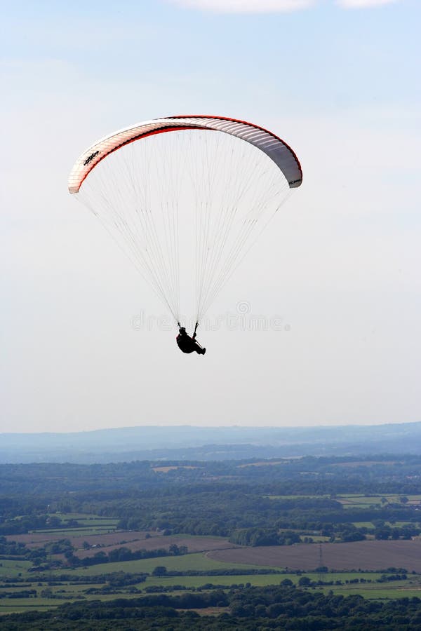 Gleitschirmflieger stockbild. Bild von start, pilot, sport - 340331