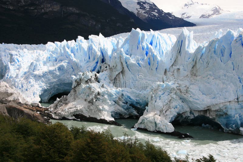 Gletsjer stock foto. Image of blauw, winter, patagonië - 18019040