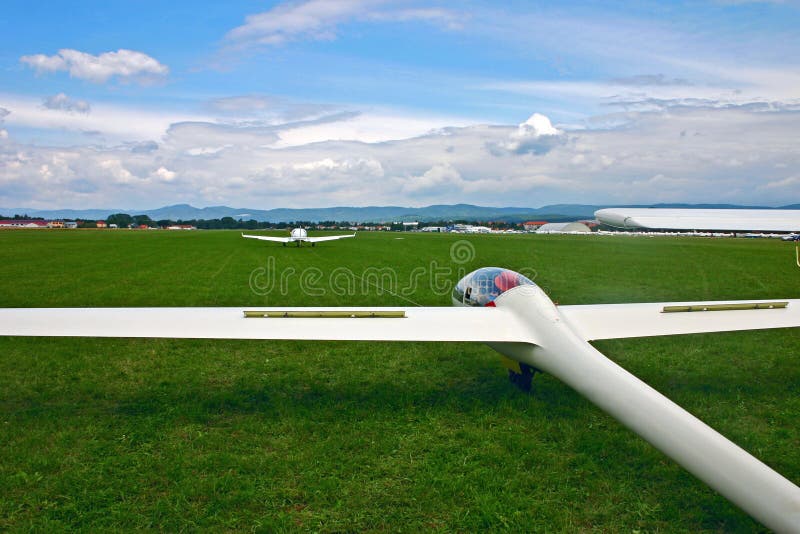 Glider planes stock image. Image of bungee, sailplanes - 1710463