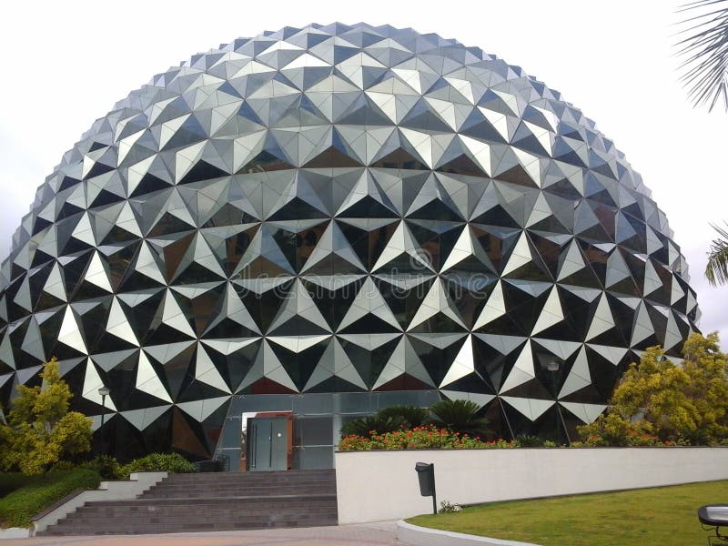 Globe Shape Office Building. Editorial Image - Image of shape, arch ...