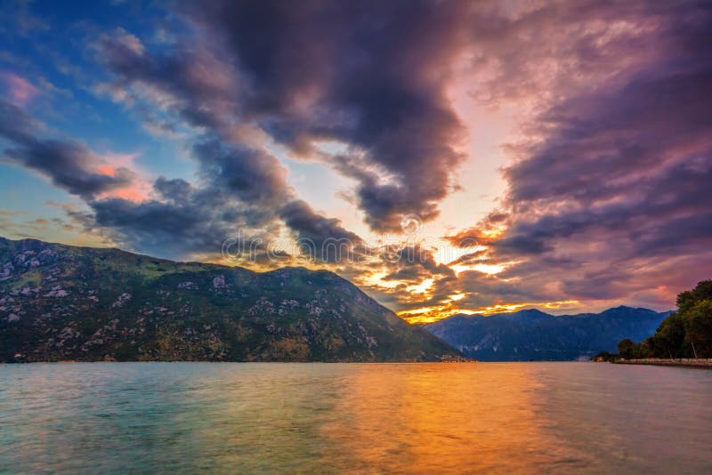 Gloomy sea sunset stock image. Image of nature, cloud - 37470427