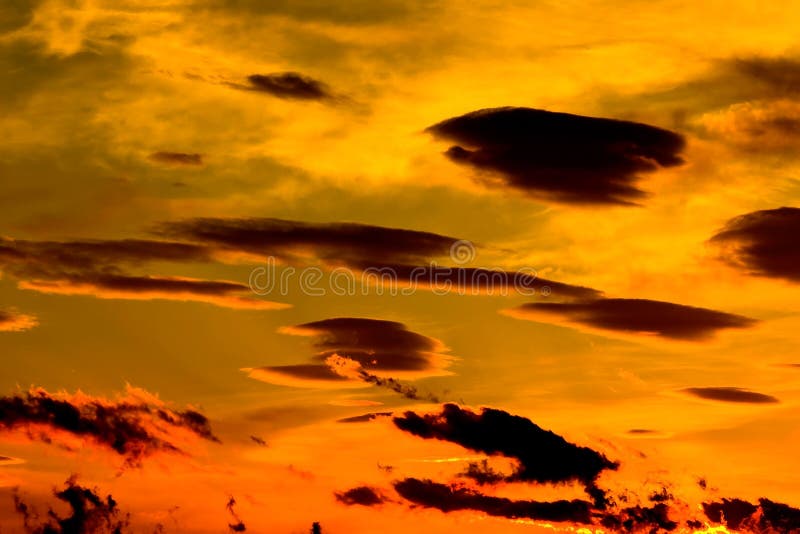 Glorious sunset stock image. Image of cloud, horizontal - 17897687