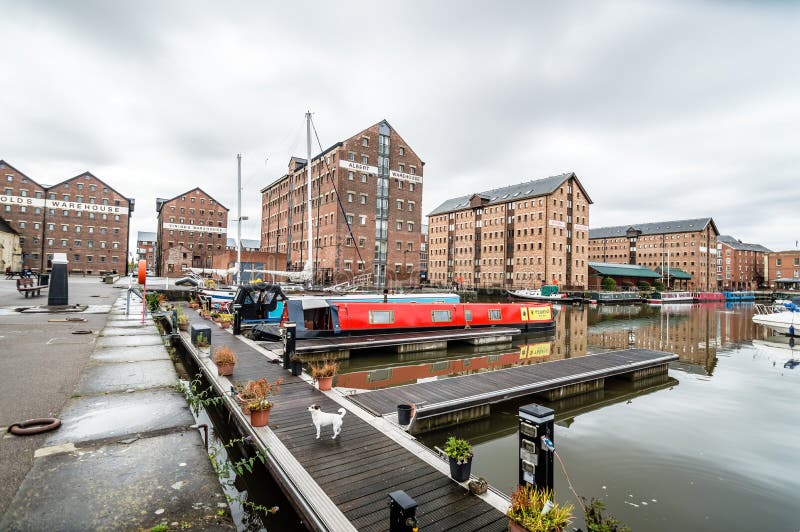 Gloucester Docks at sunset editorial stock image. Image of brick - 73316374