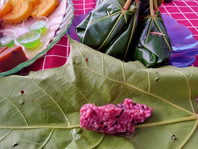 Glutinous Rice Pudding Snack with Leaf Wrap Stock Image - Image of ...