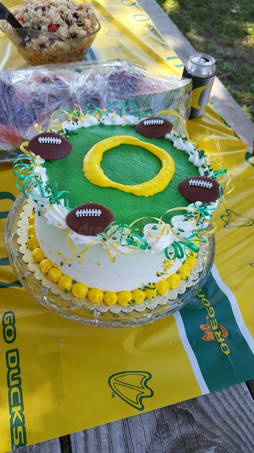 Oregon Ducks Birthday Cake Stock Photos - Free & Royalty-Free Stock ...