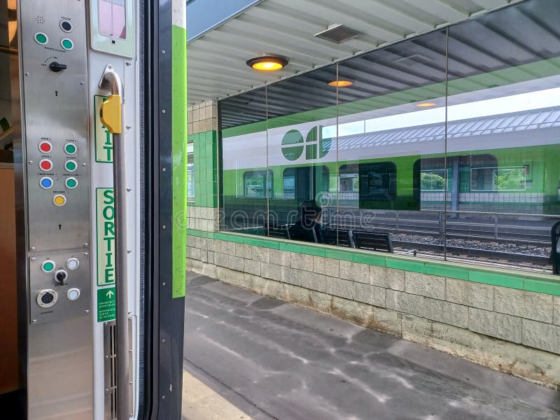 Go train inside view editorial stock image. Image of carriage - 327636424