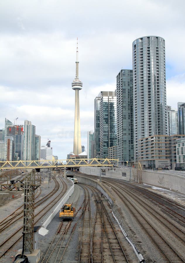Toronto Go Transit Railway editorial image. Image of cityscape - 30308830