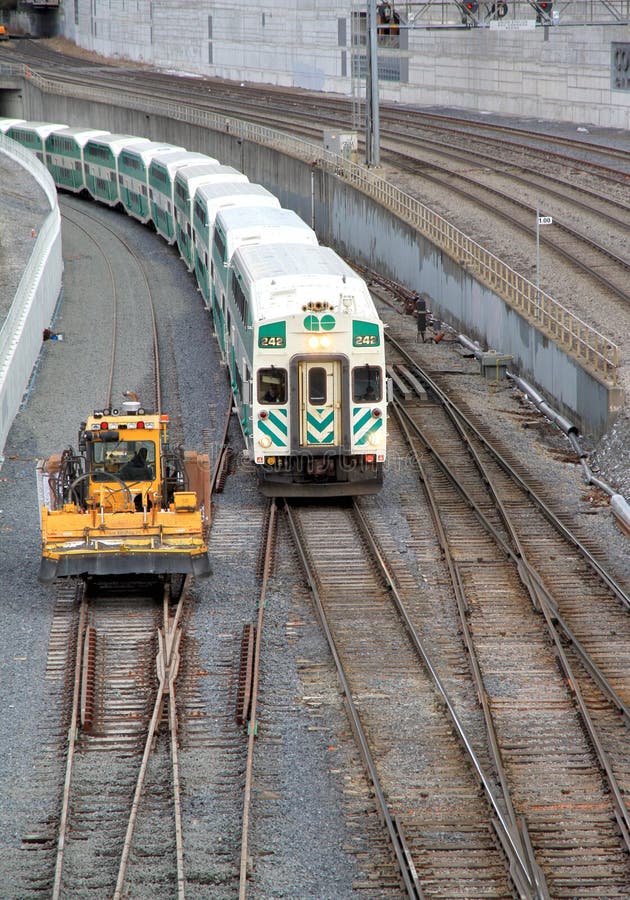 Toronto Go Transit Train editorial image. Image of construction - 30308870