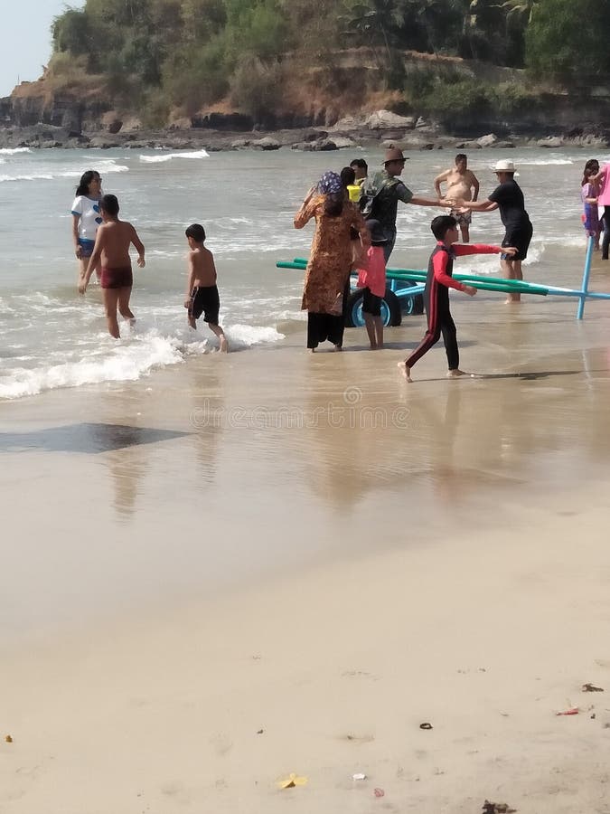 Goa beach india editorial stock image. Image of cleanbeach - 169530084