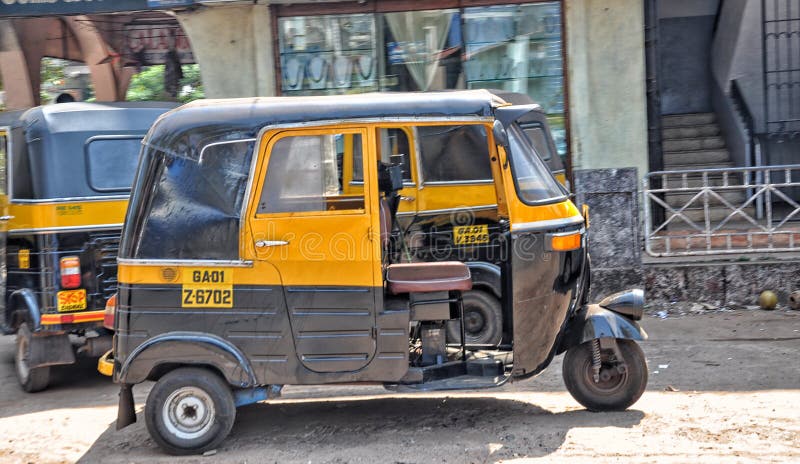 Goa-India bus editorial stock photo. Image of city, highway - 61181803