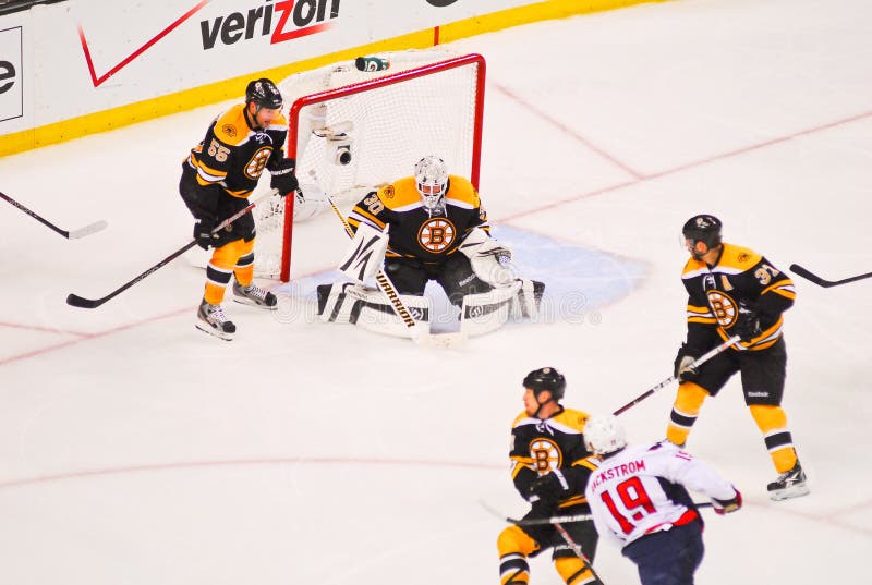 Goal Washington Capitals. editorial photo. Image of mask - 24332611