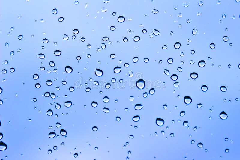 Gocce di acqua fotografia stock. Immagine di riflessione - 30928410