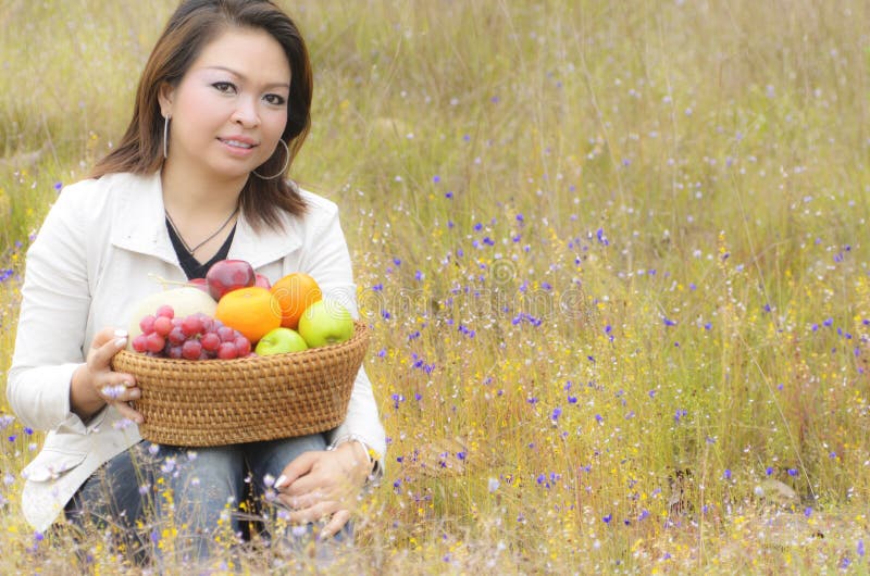 Goce feliz de la mujer imagen de archivo. Imagen de goce - 33296733