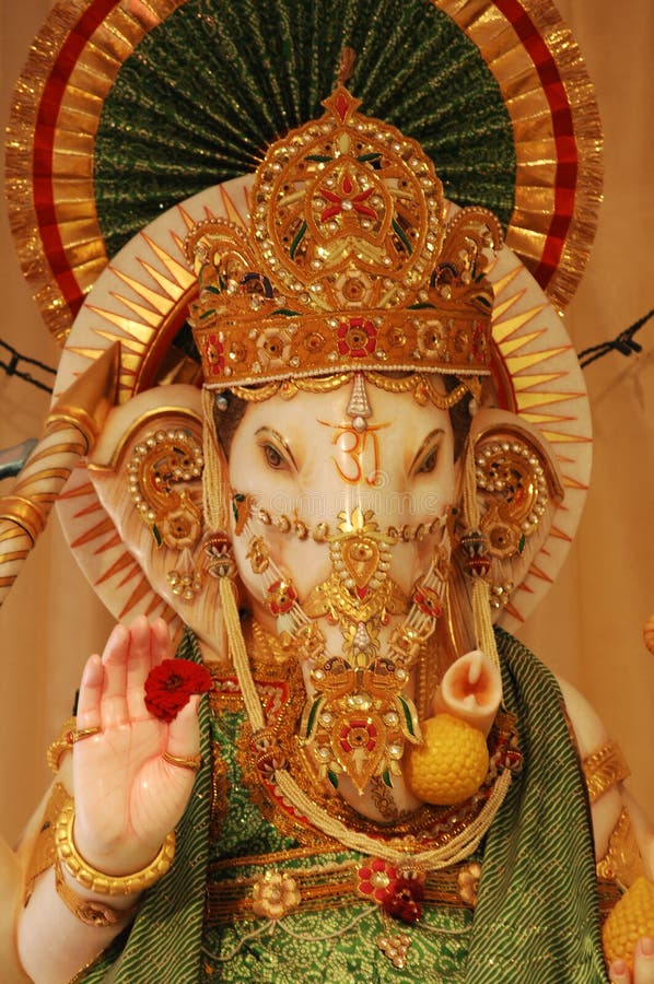 God Statue in the Temple India Stock Photo - Image of flowers, building ...